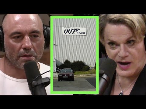 Eddie Izzard Broke Into Pinewood Studios When He Was 15 | Joe Rogan