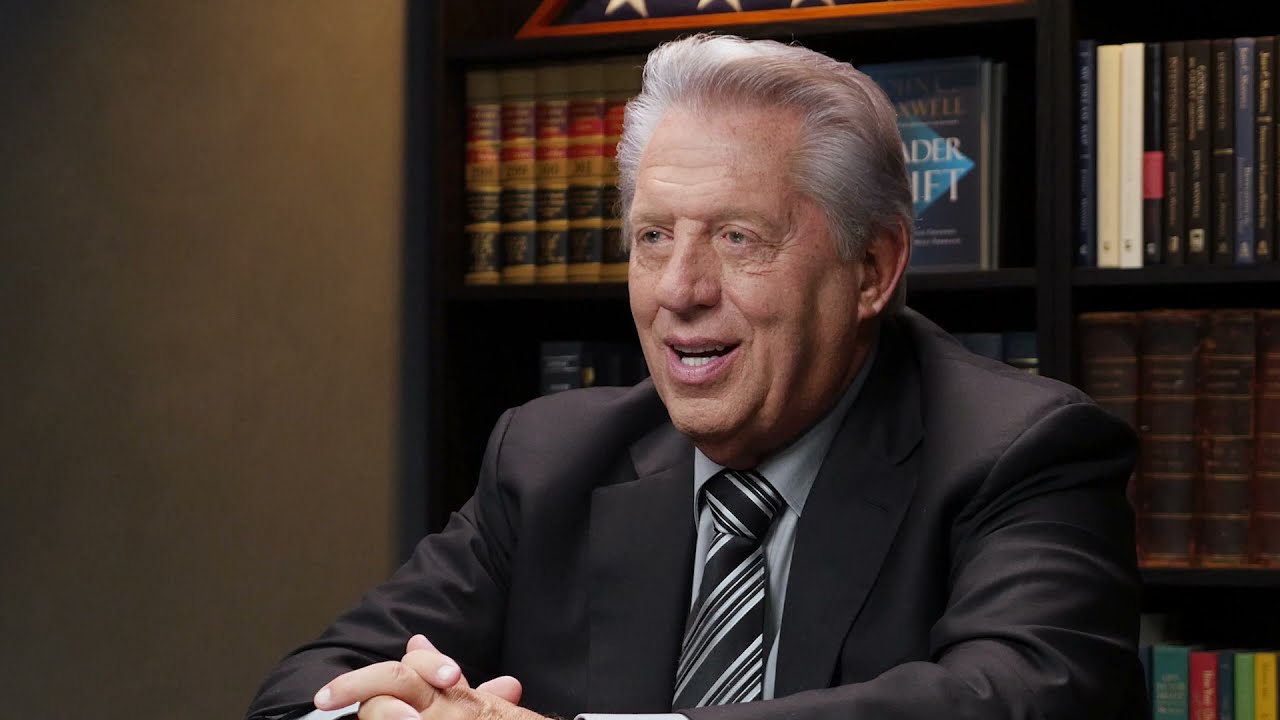 Minute With Maxwell: YOU - John Maxwell Team