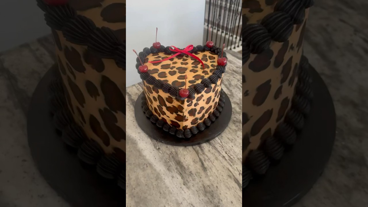Buttercream 🐆 print tutorial! #whitneyssweets #cake #tutorial #howto