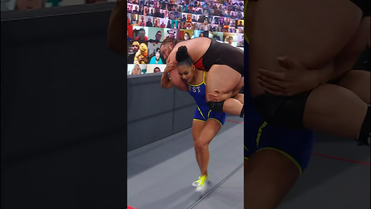 Bianca Belair lifts 300-pound Otis with EASE!! 💪 🤯