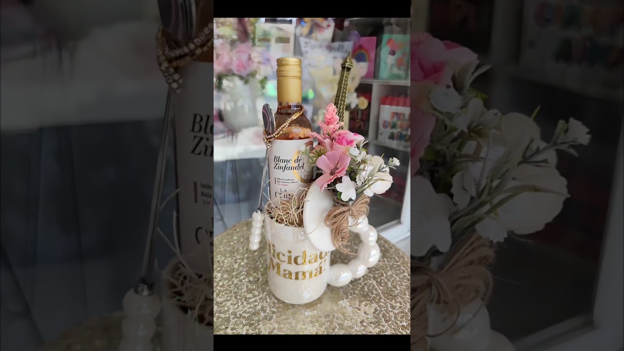 Ideas for decorating mugs for Mom #entrepreneurship #gifts #gabydelgadocrafts