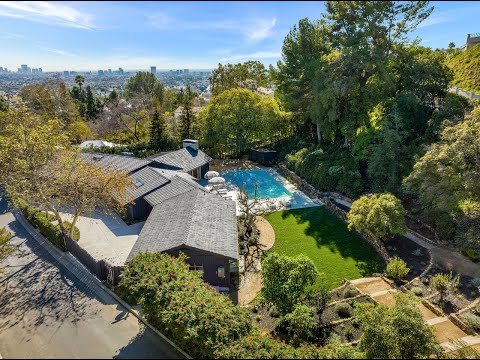 2040 E Live Oak :: Los Feliz Oaks 90068