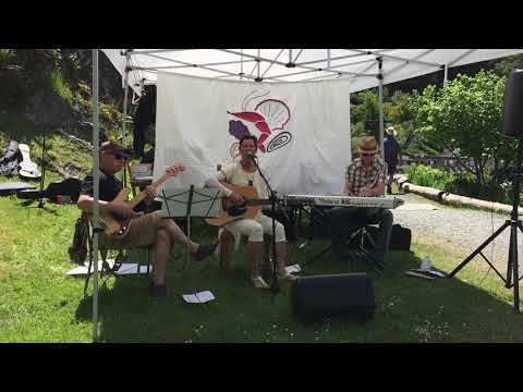 Living and Longing Live Video – Devon Hanley