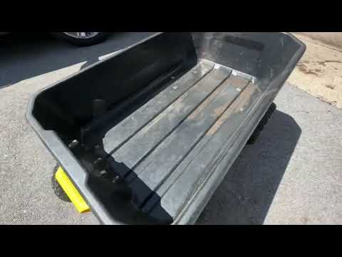 Gorilla Carts 4GCG NF Poly Dump Cart with No Flat Tires 4 cu ft 600 lb Capacity Review