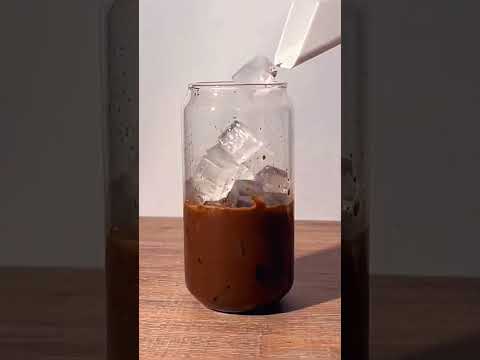 How to Make Spanish Iced Coffee (Cafe Con Hielo)