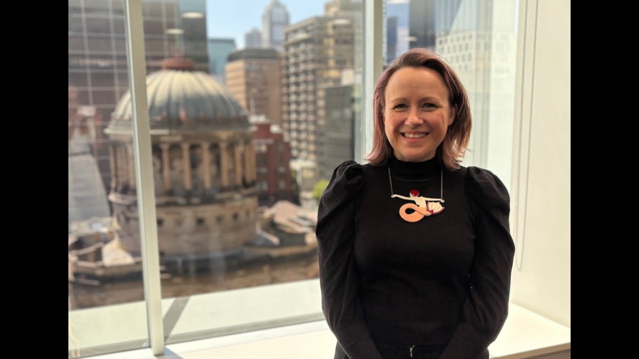 Episode 52: Lizzie O’Shea