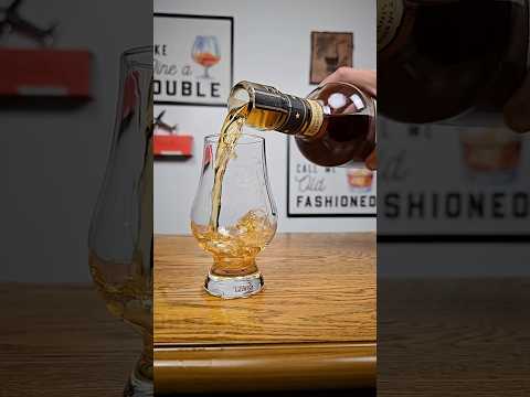 30 second Bourbon Review: Michter's Small Batch #bourbon #whiskey