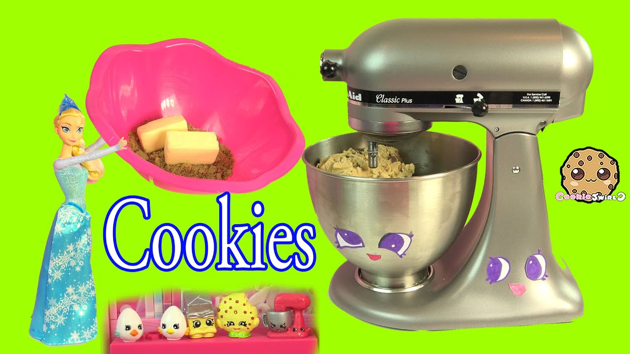 Nostalgia Video: Homemade Chocolate Chip Cookies
