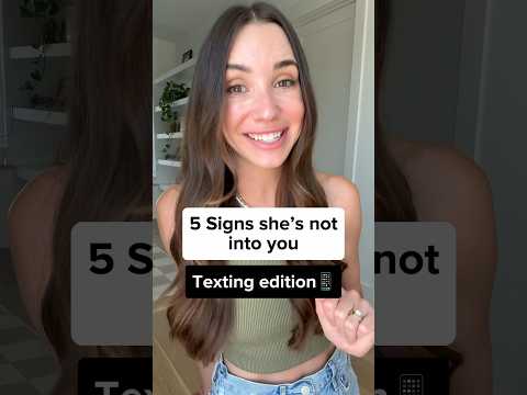Five signs she’s not into you, texting edition… #datingcoach #datingcoachformen #textingtips