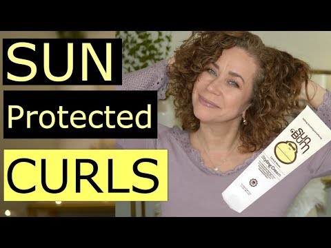 CURLY HAIR PRODUCT: Sun Bum Styling Cream