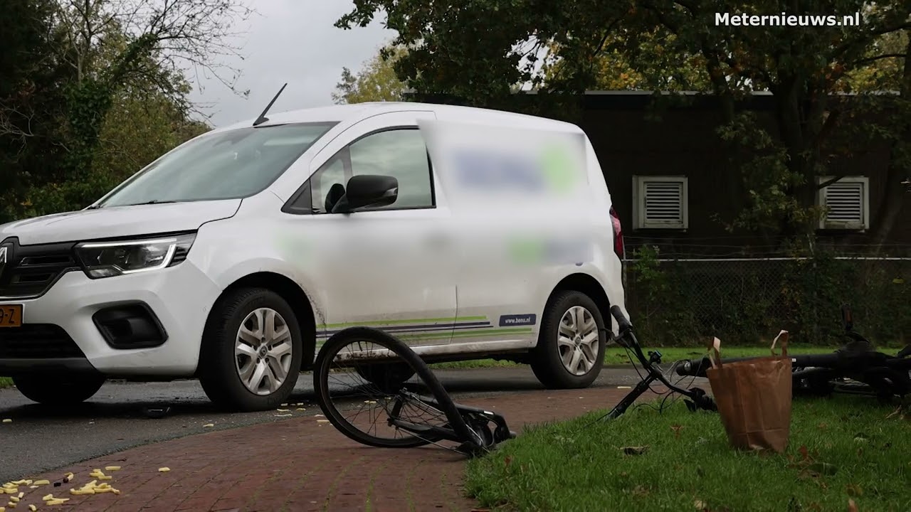 Fiets doormidden na ongeval Leek(Video)