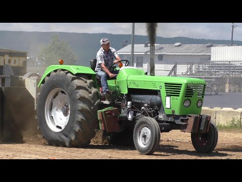 9,500lb. Farm Stock In Action At Woodstock, VA