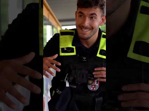 Wie begrüßt man die Polizei? #polizei #polizeiberlin #karriere #ausbildung