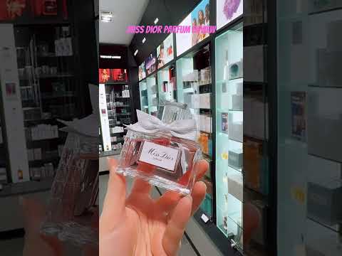 First impressions of the new Miss Dior Parfum #perfume #missdior #perfumes #perfumereview
