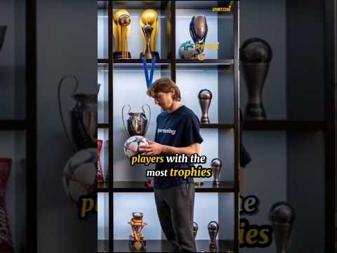 5 Football Legends With the Most Trophies โฝ๏ธ๐#football #shorts #soccer #j