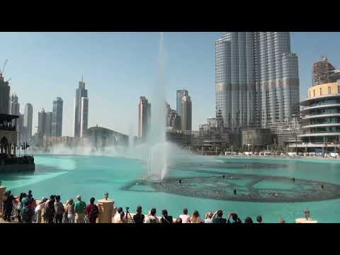 Dubai Mall - Fountain Show