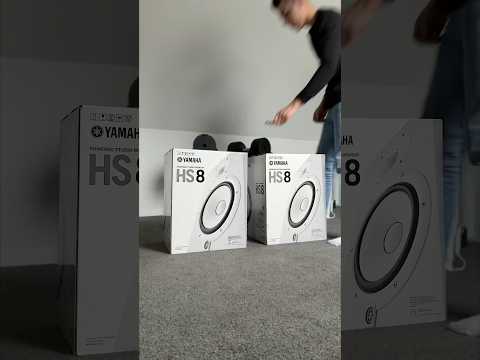Yamaha HS8 MONITORING SPEAKERS UNBOXING