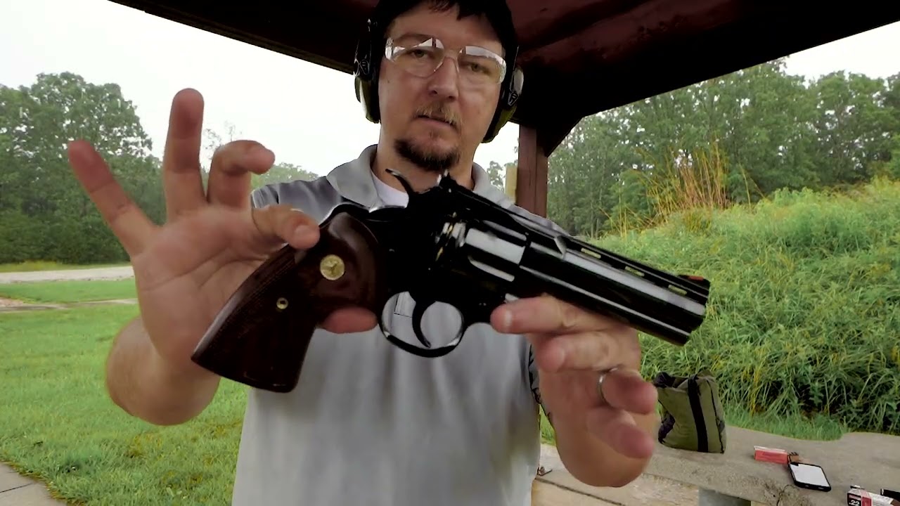 Colt Python 4.25 Blued Review | What issue's does it have?