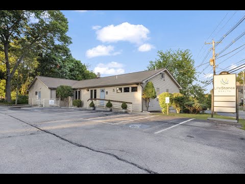 1035/1041 Post Road Warwick, RI | ColdwellBankerHomes.com