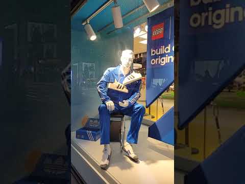 🗽 LEGO Store Fifth Avenue Rockefeller Center New York City #shorts Live Walking NYC