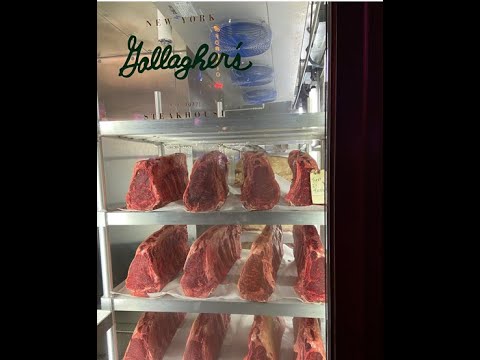 VEGAS DINING REVIEW:GALLAGHERS STEAKHOUSE