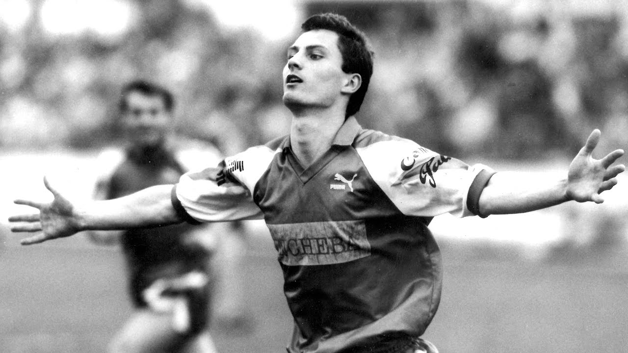 Dnes by oslavoval 50 rokov: Legendárny futbalista Peter DUBOVSKÝ bol ...