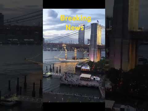 Breaking News Today Brooklyn Bridge...Boat crashes into Brooklyn Bridge. #brooklyn #brooklynbridge