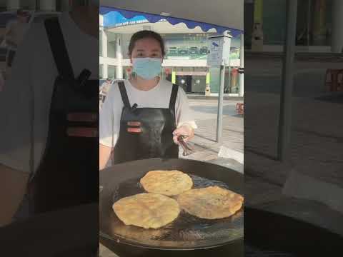 "Scallion-flavored rolled pancakes, crispy and appetizing!"