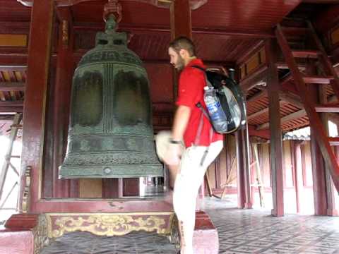 Vietnam Gong in Hue