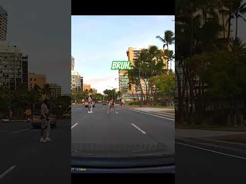 #jaywalker #jaywalking #jaywalk #dumbwaystodie #tourists #waikiki