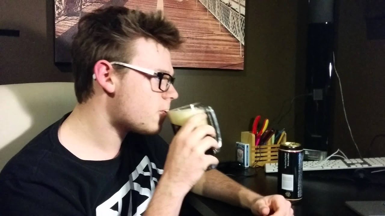 Hockley Dark BEER REVIEW - SmokeCloudReviews