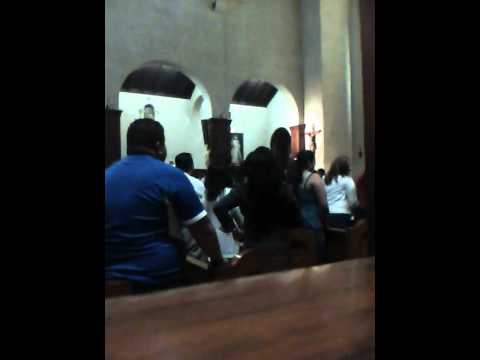 Dios Mio, Dios Mio (Acércate a Mi) - The world's most beautiful Spanish Catholic hymn!