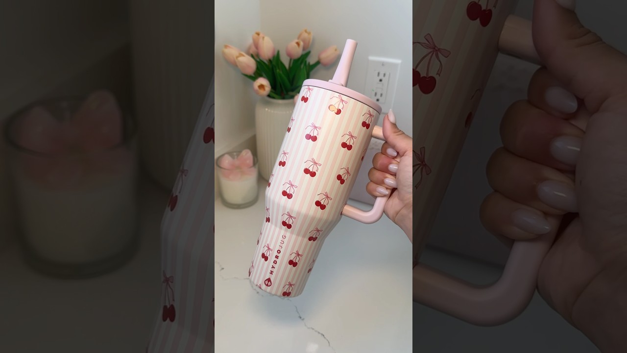 unboxing the sweet cherry hydrojug 32oz 🌸🍒 #hydrojug #sweetcherryhydrojug #waterbottle #aesthetic