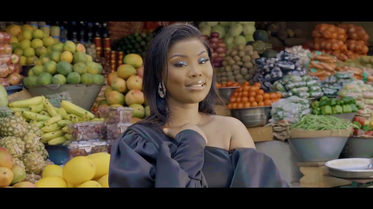 Roseline Layo - Alloco (Clip Officiel) | show2babi.com