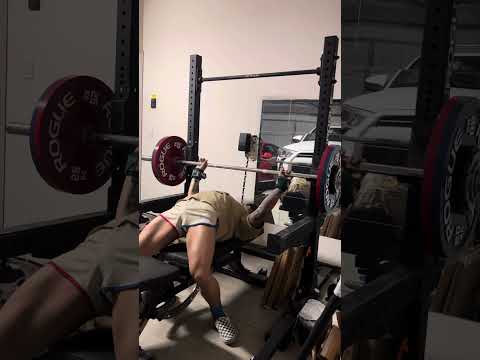 118 KG / 260 LB 1x2 BENCH PRESS @ 138 LB BW