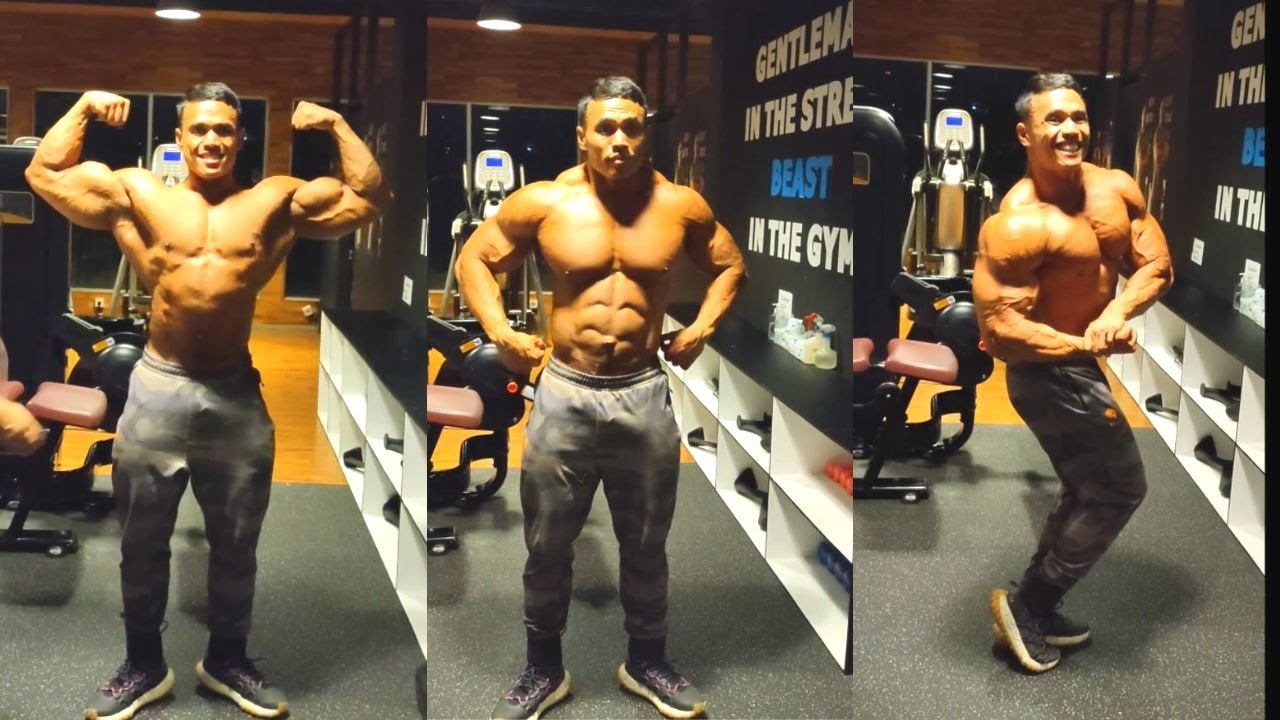 Indonesian Army Bodybuilder Muscle Flexing #2