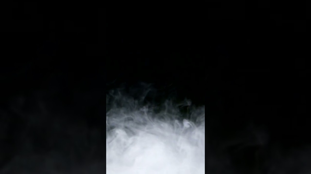 fondo negro con humo blanco