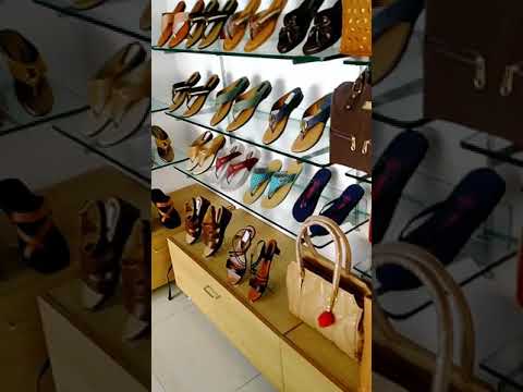 Ladies Hand bag and Shoes display - which ones are favourite ?