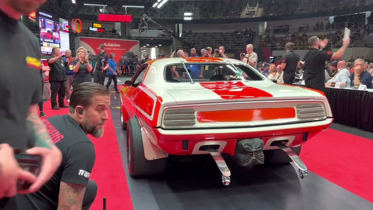 1970 Plymouth 'Cuda RTS Hidden for 46 Years Sells for $2.2 Million ...