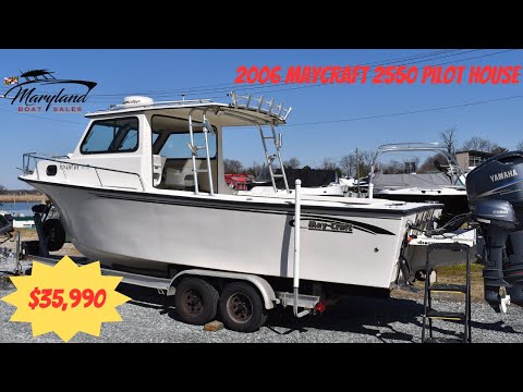2005 Maycraft 2550 Pilot House