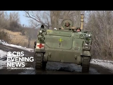 Russian forces bombard Ukrainian front lines
