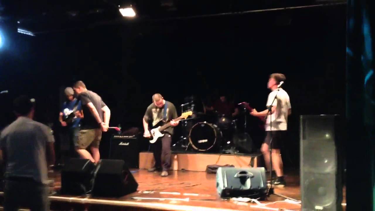 Backhander - Intro @ The Beard
