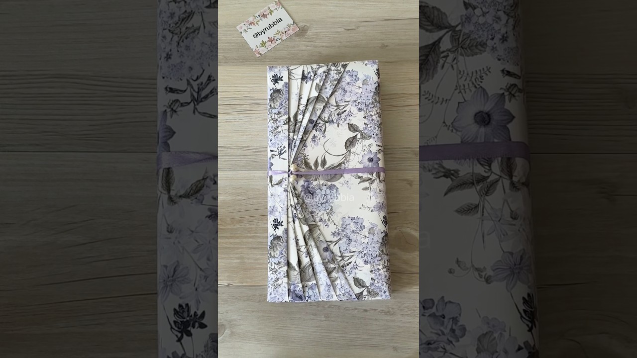 How to wrap a gift! Pleated gift wrapping idea #fyp #how #gift #giftwrapping #wrapping #byrubbia