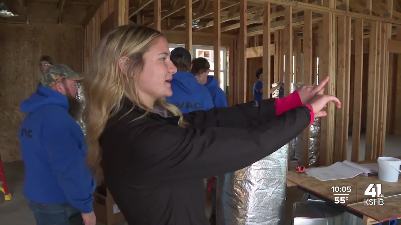 Ray-Pec students make progress building Integrated Learning House