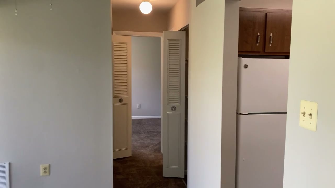 Non-remodeled 1 bedroom (1C)