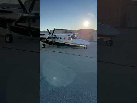 Taxiing a Turbo Commander 1000 with 5 Blade MT propellers