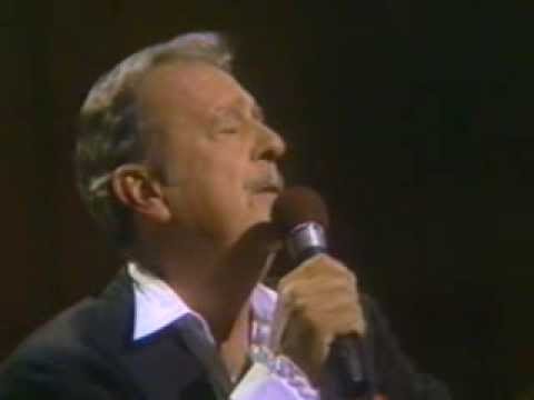 Tennessee Ernie Ford Sings Classic Hymns