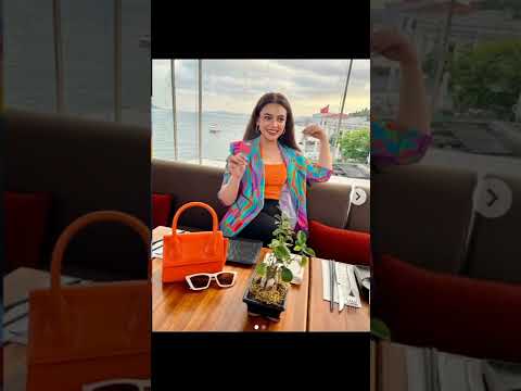Zara Noor Abbas new bold photos sweet official#viral#enjoy#cute💕 #short