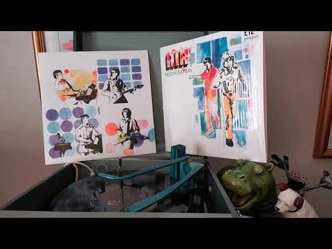 New Star In The Sky ~ Air ~ Moon Safari 1998 Vinyl 33rpm LP ~ 1963 Bush SRP31D Record Player