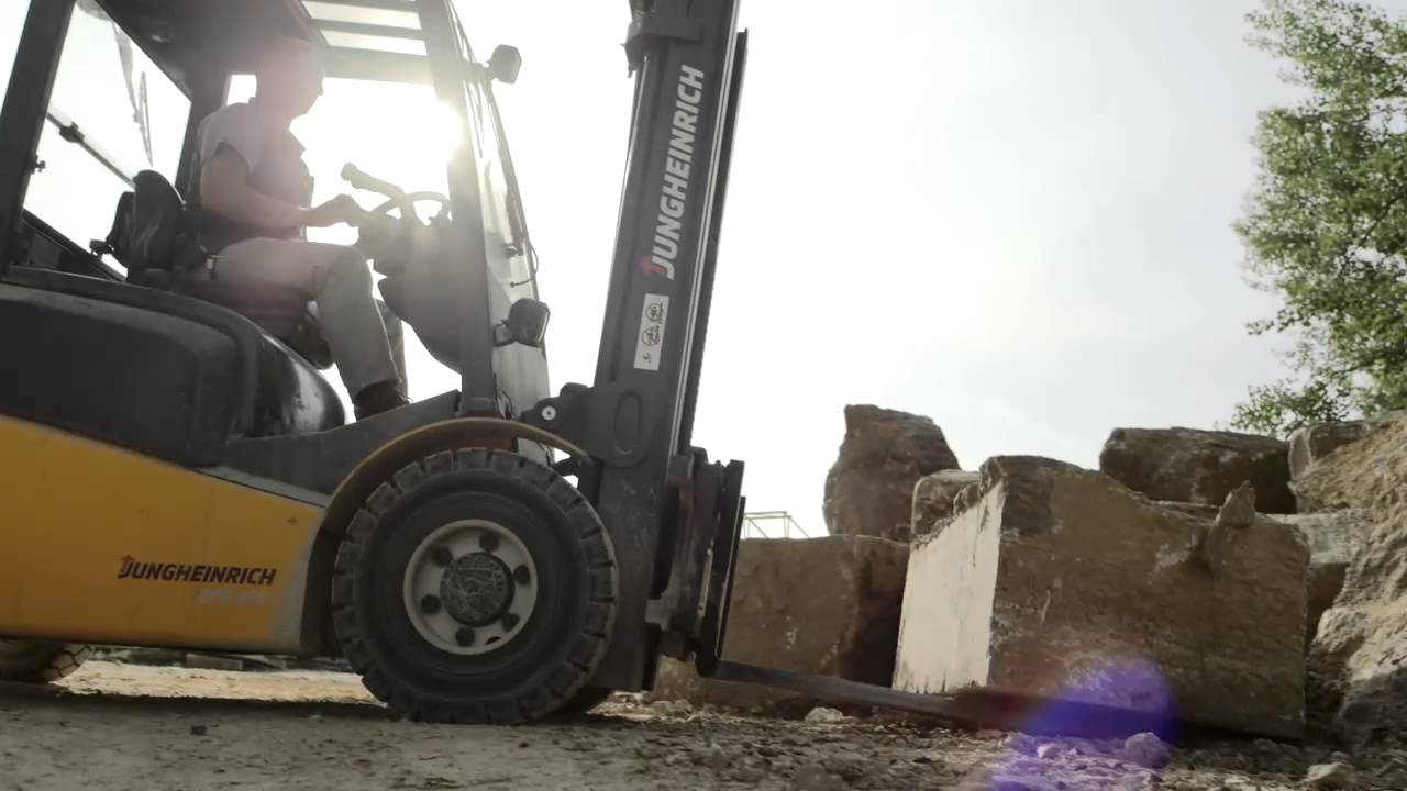 Torque converter forklift for tough applications